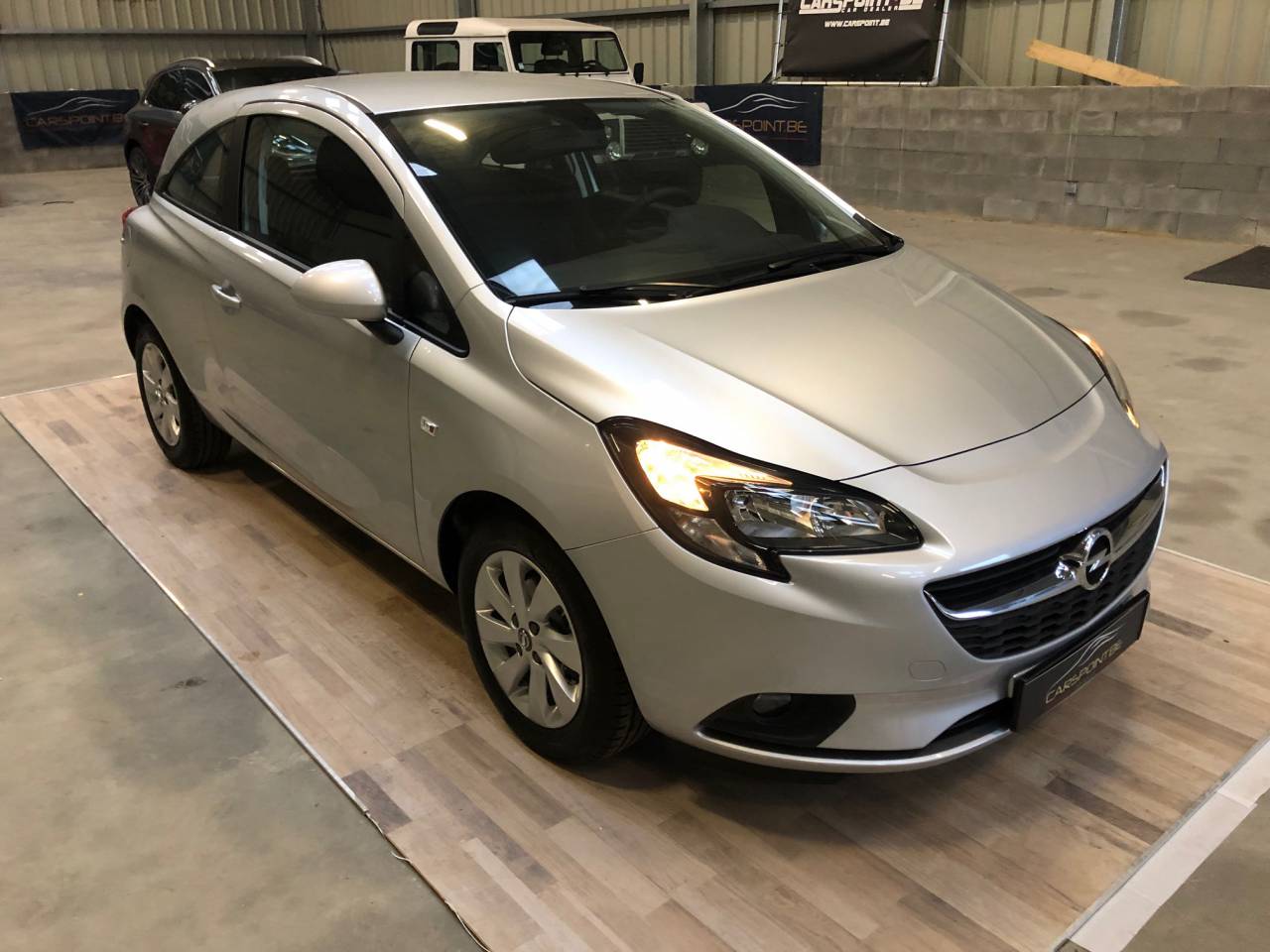 OPEL CORSA 1.2 ENJOY ESSENCE NEUVE PRET A ETRE IMMATRICULEE